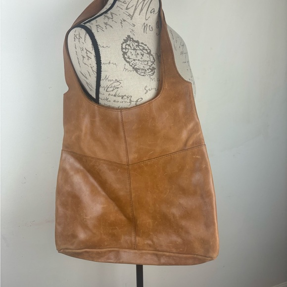 Raven + Lily | Bags | Raven Lily Leather Shoulder Bagjoanne Gaines Fav ...